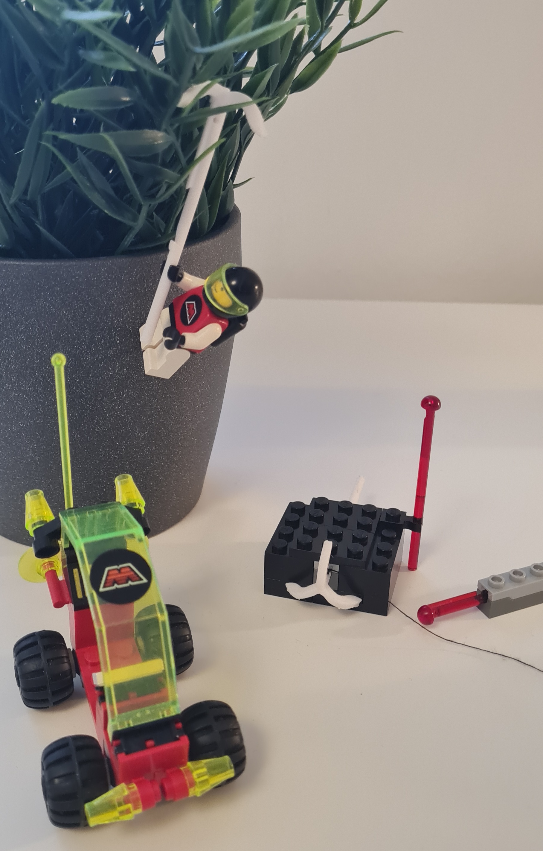 Spring Shooter Hook (LEGO compatible) by 10build | Download free STL ...