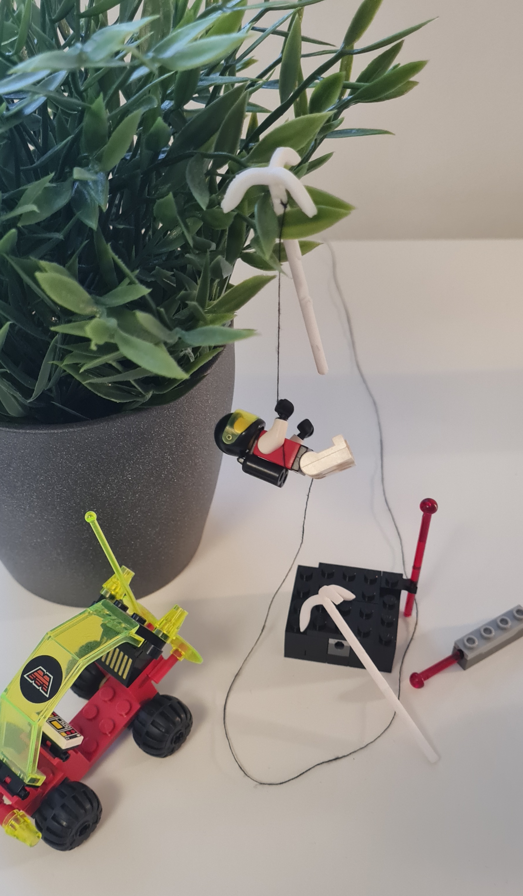 Spring Shooter Hook (LEGO compatible) by 10build | Download free STL ...