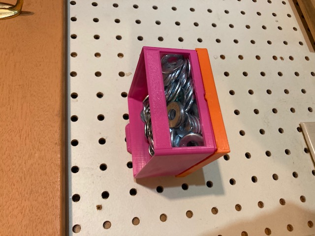Pegboard Gridfinity clip-in 2x2 base by middleagedspread | Download free STL model | Printables.com