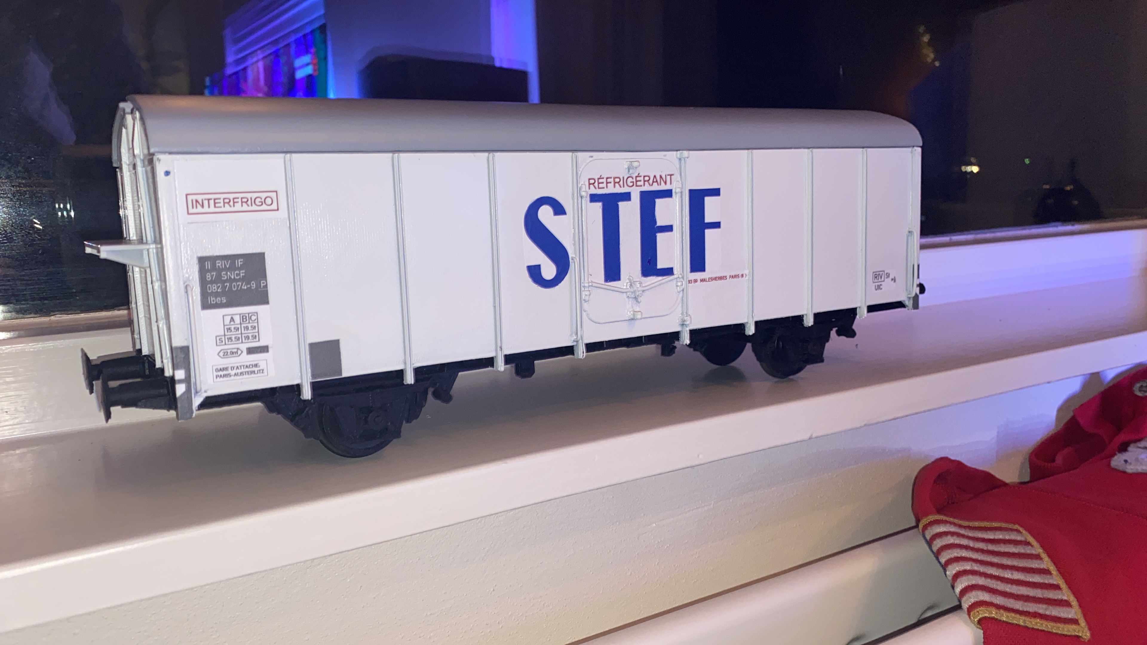 KOELWAGEN - NS S-Chvo “INTERFRIGO” / S.N.C.F. Ibes “STEF” - Gauge 1/1 ...