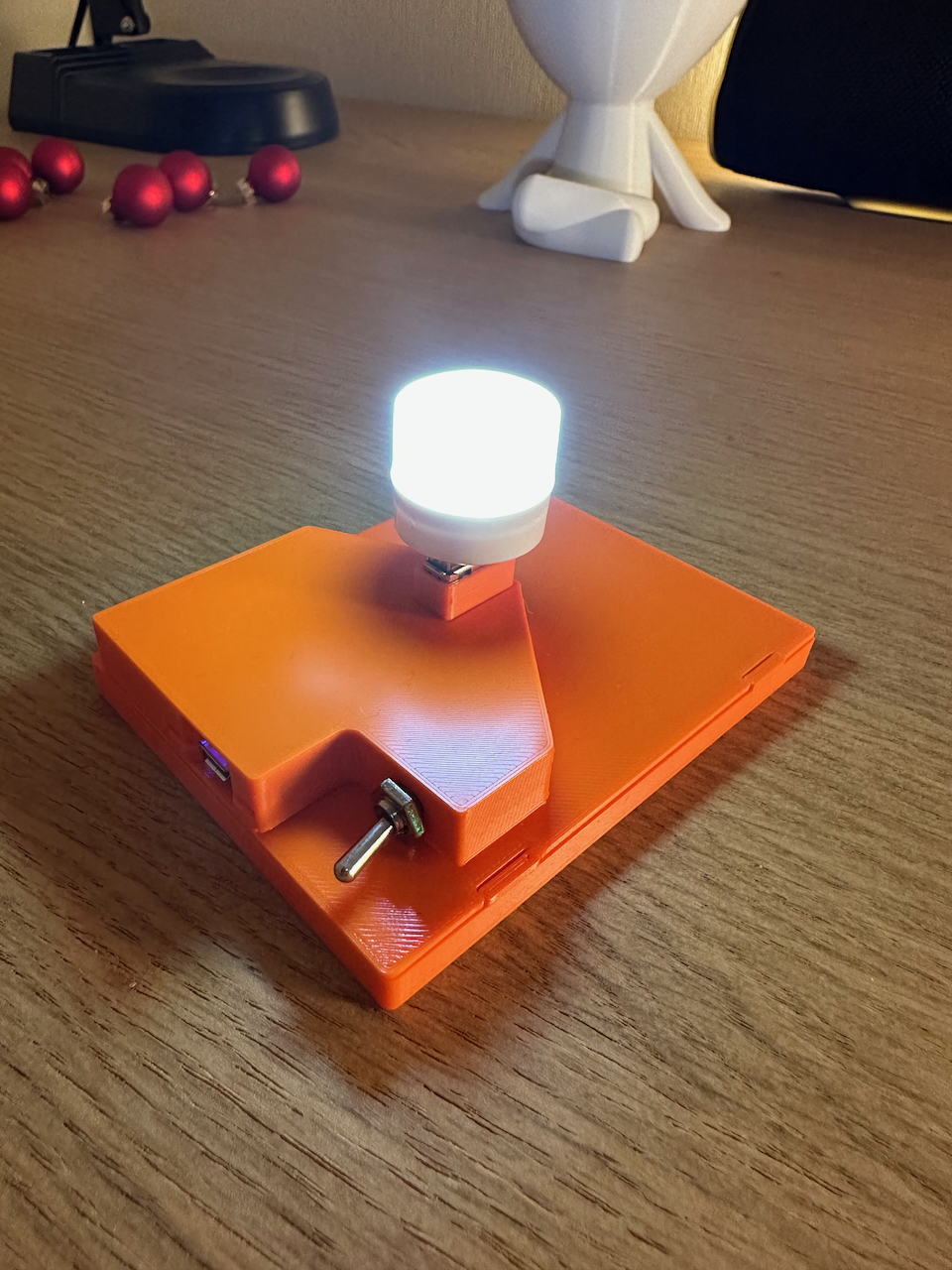 Bedside emergency light by Dmytro Panin | Download free STL model ...