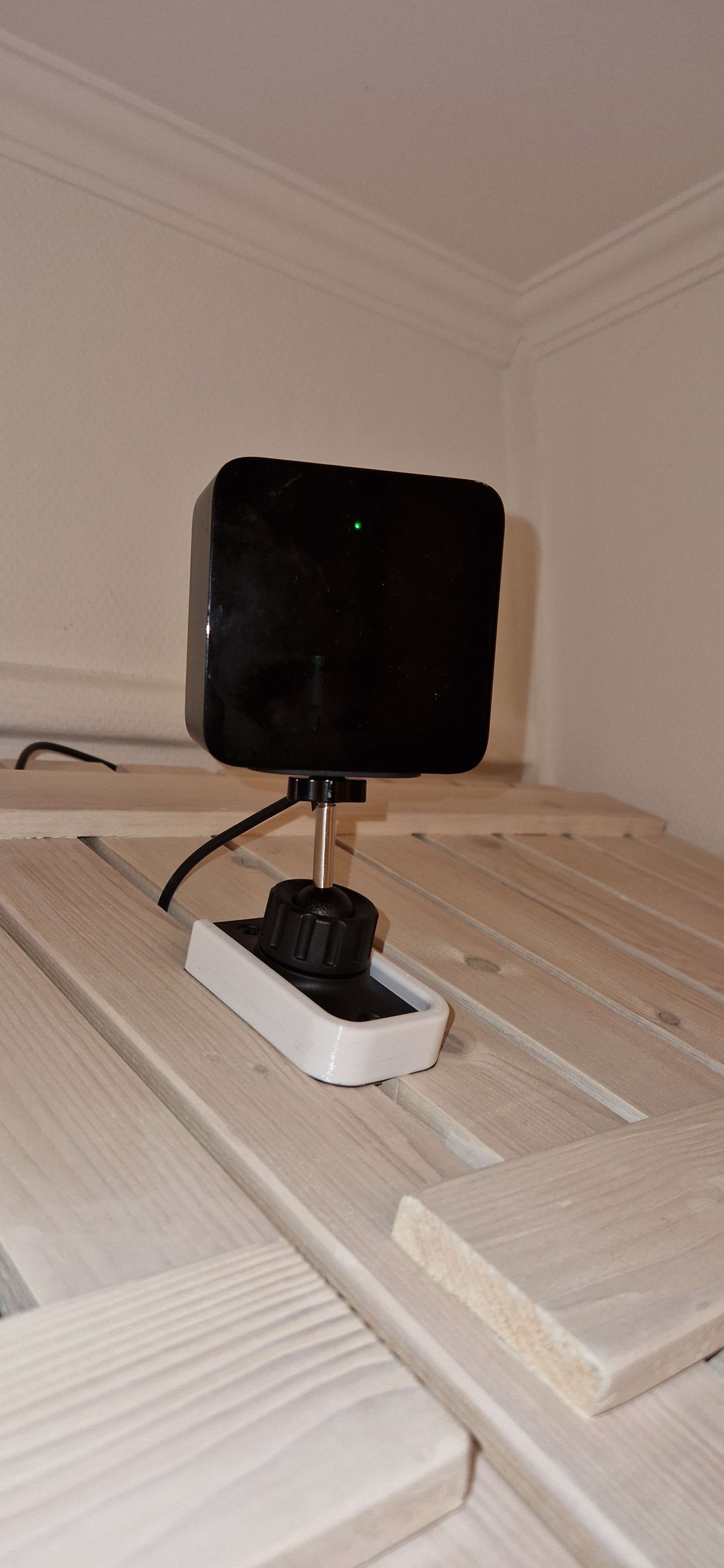HTC Vive Base Station Slide-In Mounting Bracket by Bas | Download free ...