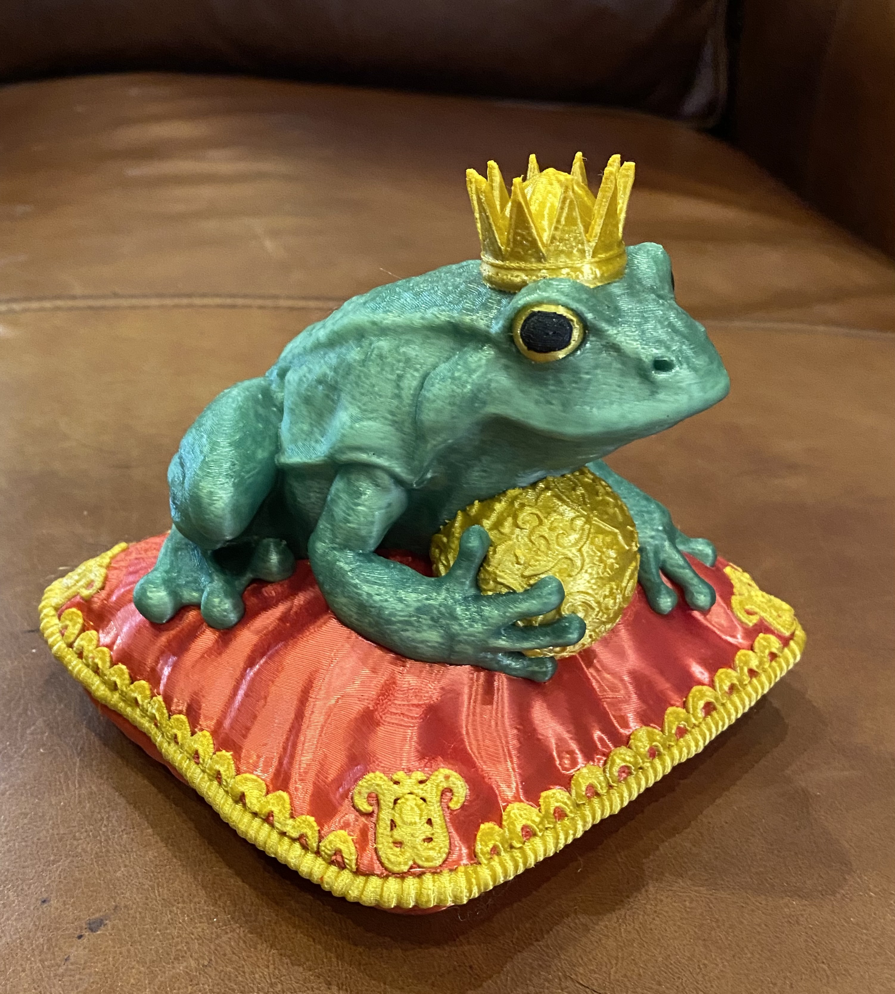 The Frog Prince (multi and single colour fairytale model) by Loubie3D ...