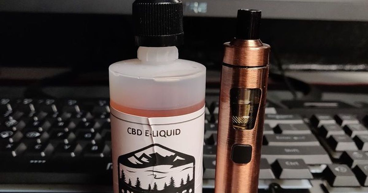 JOYETECH EGO AIO VAPE PEN & E-LIQUID DESK STAND by Caseythehost ...