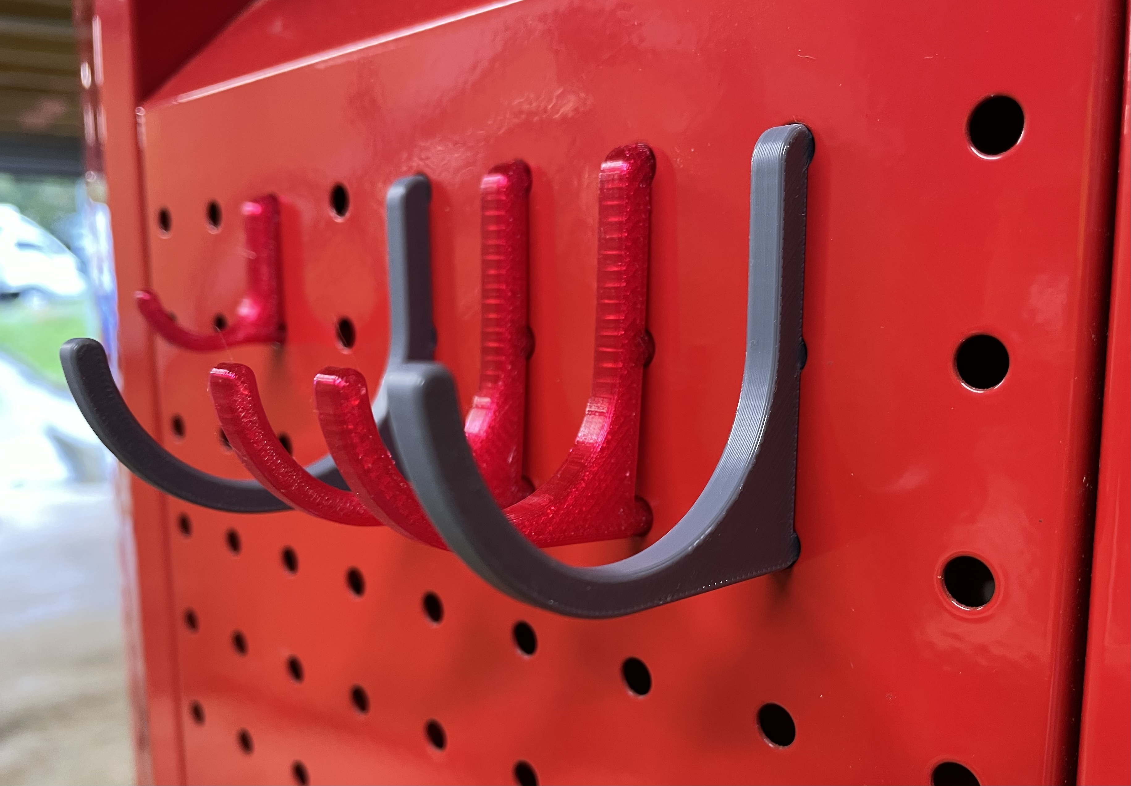 Minimal Peg Hooks for Metal/Steel Pegboards by KYZ Design | Download free STL model | Printables.com