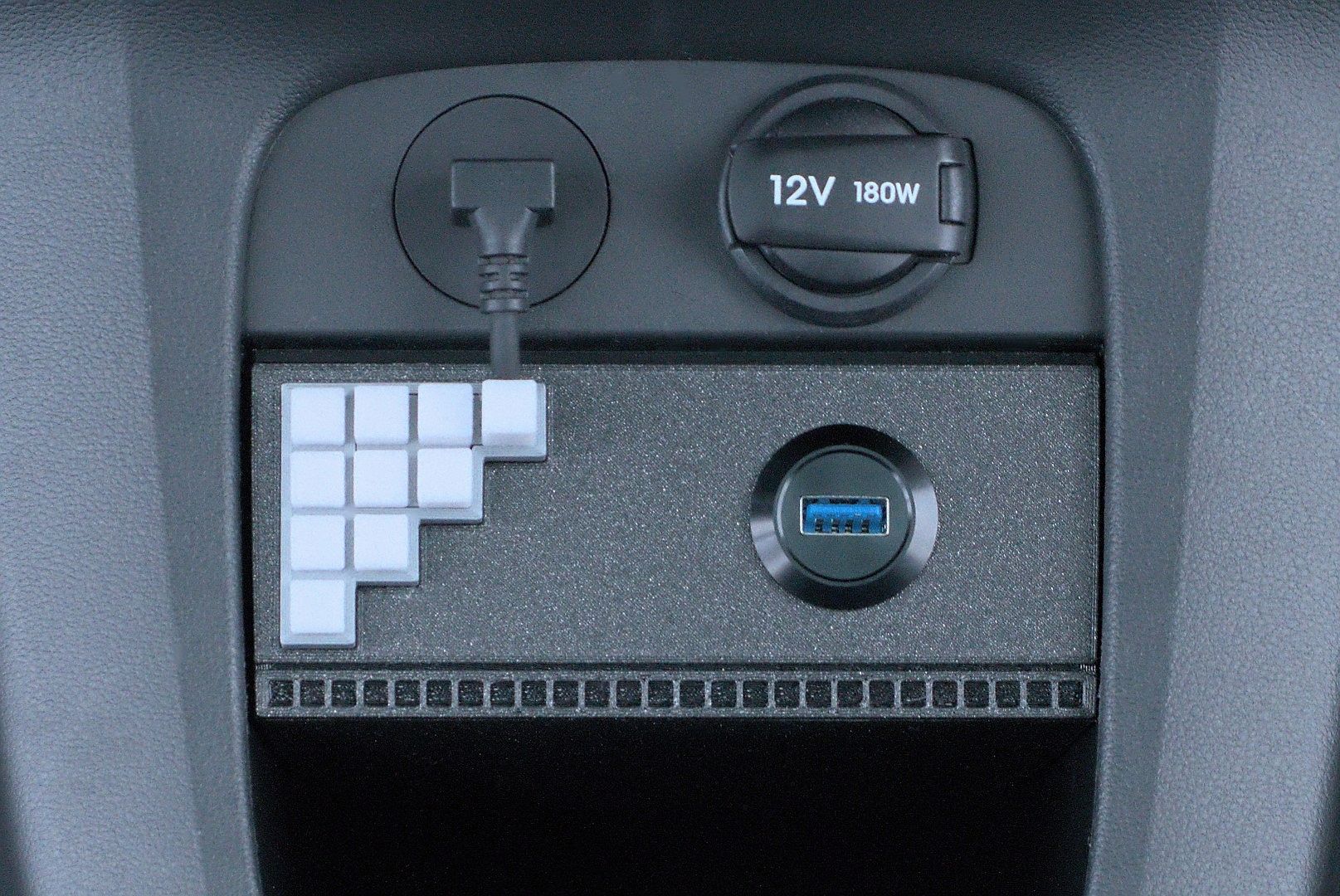 IONIQ 5 USB Tray for the Center Console by DET-Man | Download free STL ...