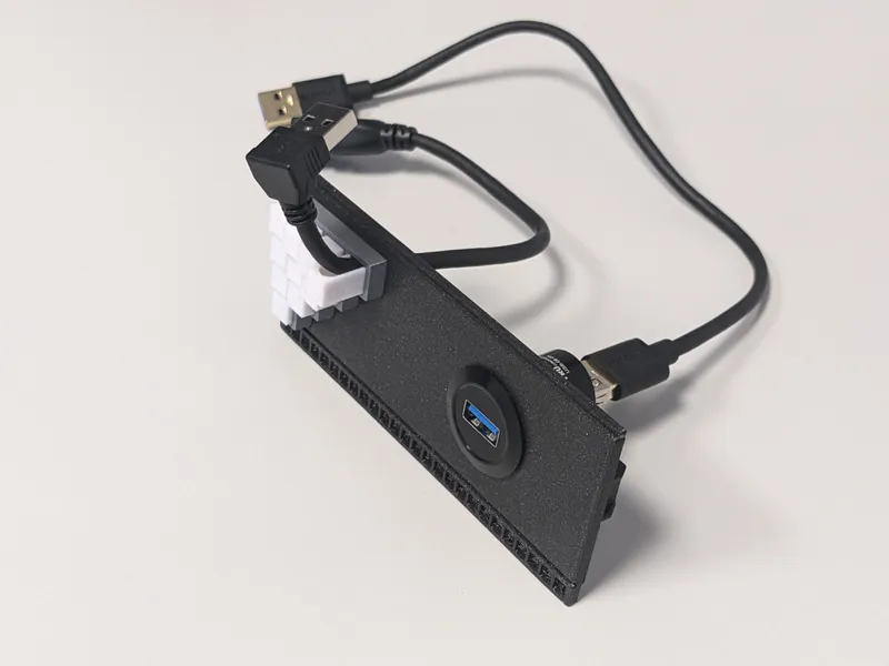 IONIQ 5 USB Tray for the Center Console by DET-Man | Download free STL ...