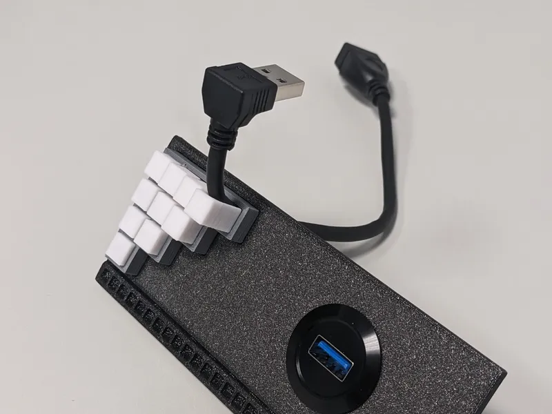IONIQ 5 USB Tray for the Center Console by DET-Man | Download free STL ...