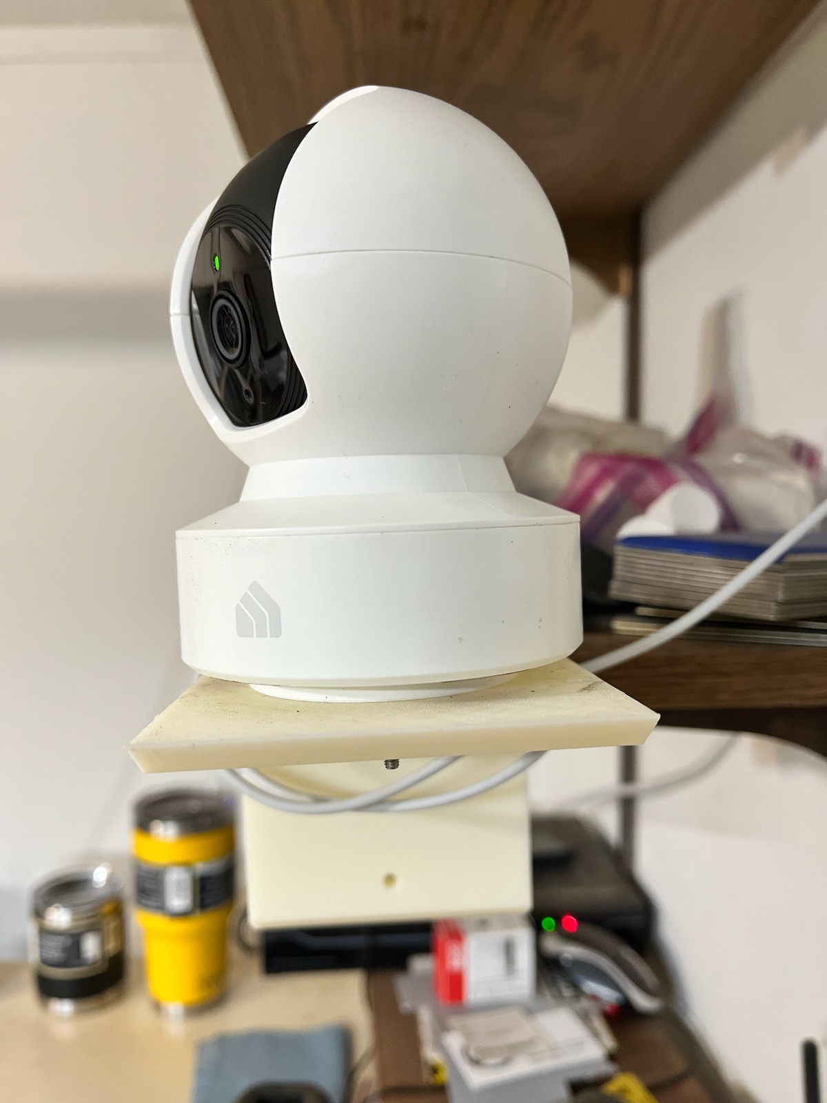 KASA Camera Wall Mount by Butch Wise | Download free STL model ...