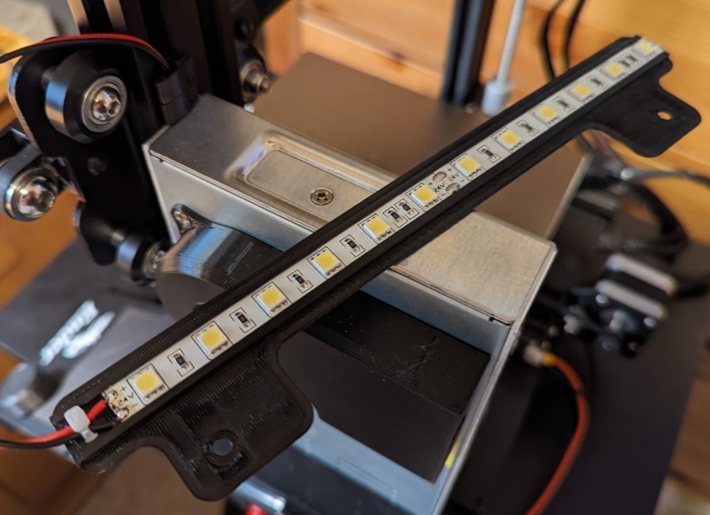 Ender 3 (Pro) LED Strip Mount por Ken Mills | Descargar modelo STL ...
