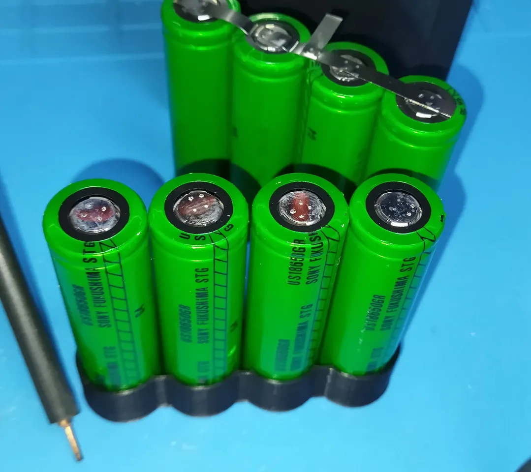 LiPo Cell Spotwelding Jig by Adam Oellermann | Download free STL model ...