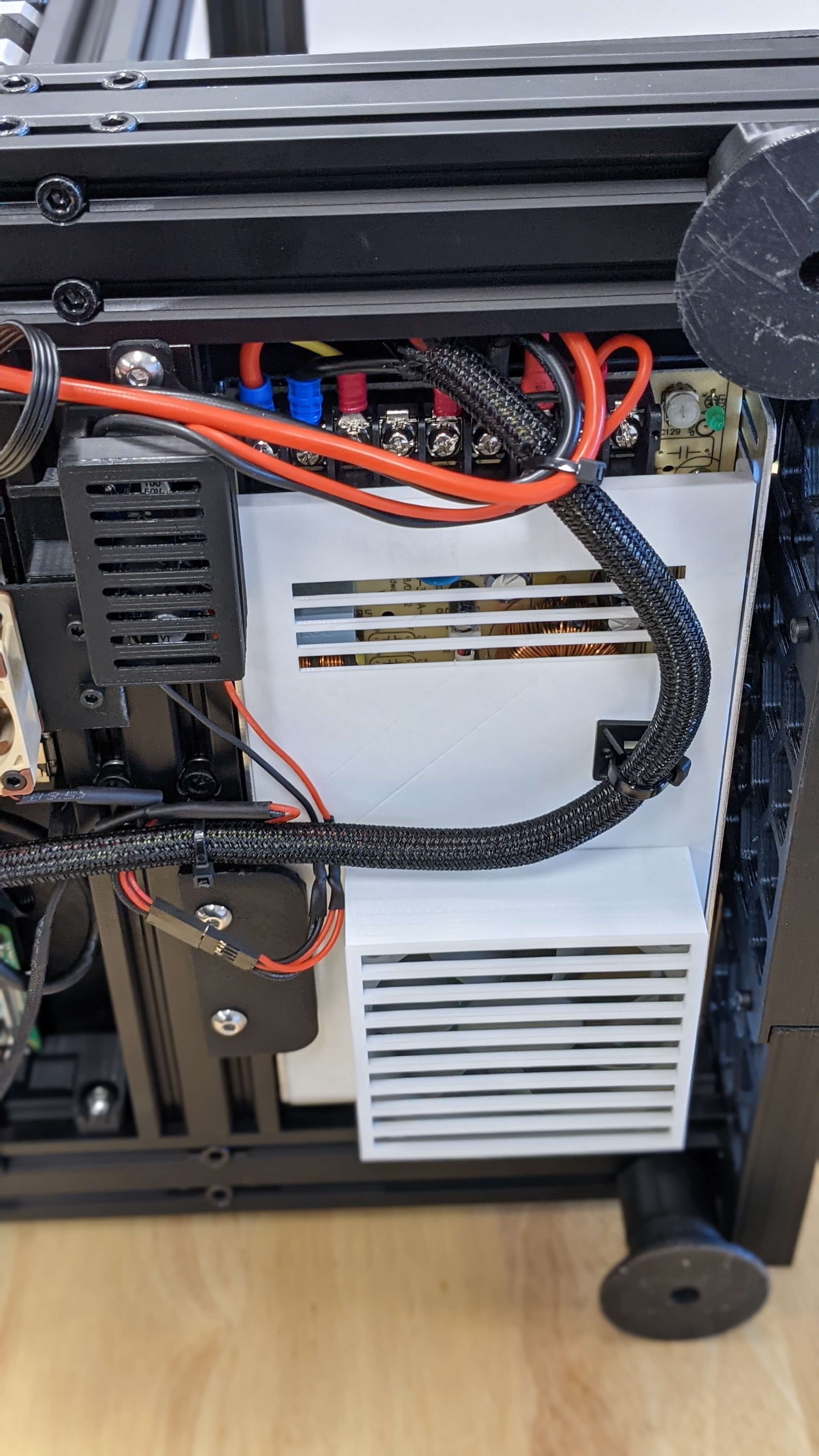 Ender 3 Pro Voron Themed Electronics Enclosure par kageiit ...