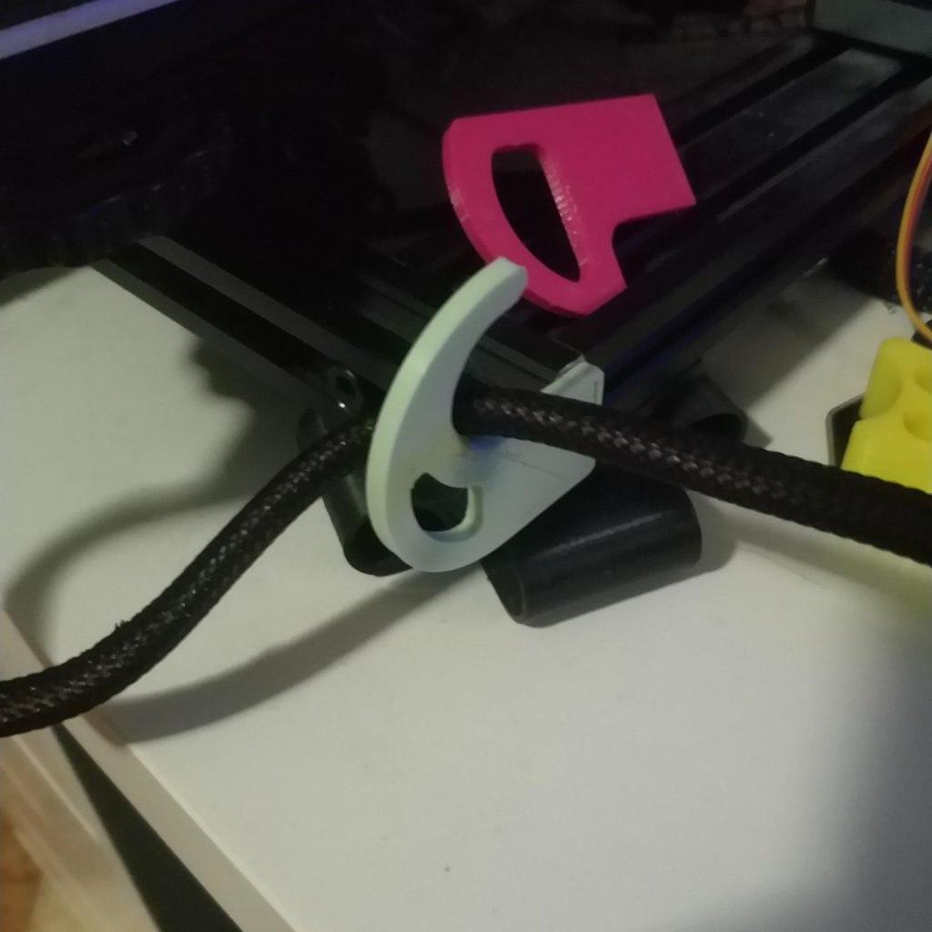 Minimal Cable Guide Y axis by amilustre | Download free STL model ...