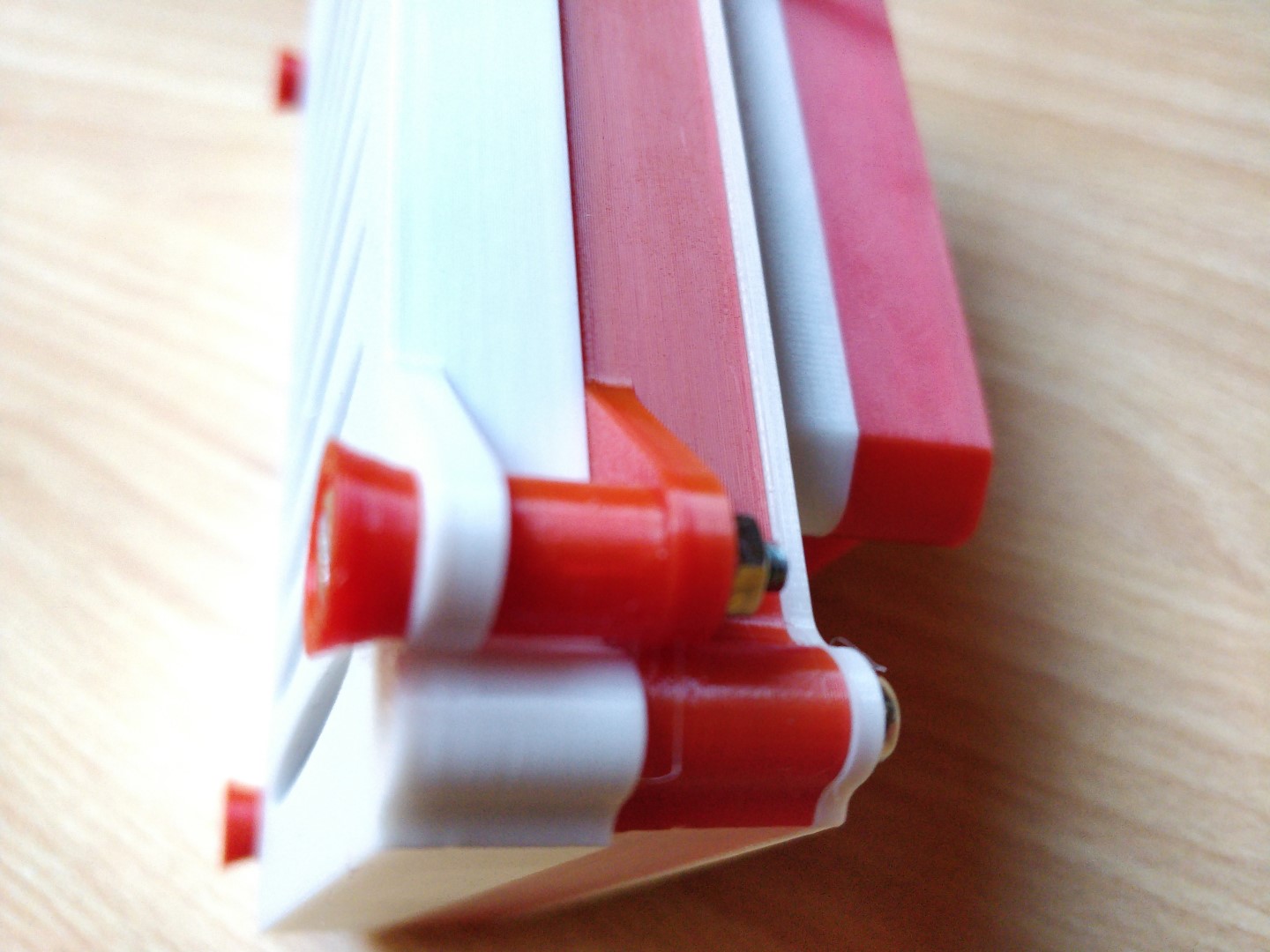 Raspberry Pi 4 Enclosure with 2,5" SSD/HDD Mount by Helmar | Download ...