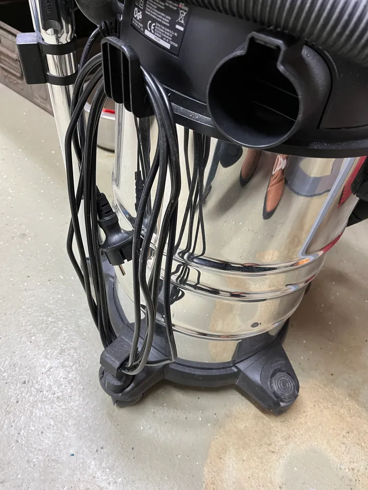 Parkside vacuum cleaner cable hook by TlustejHanz | Download free STL ...
