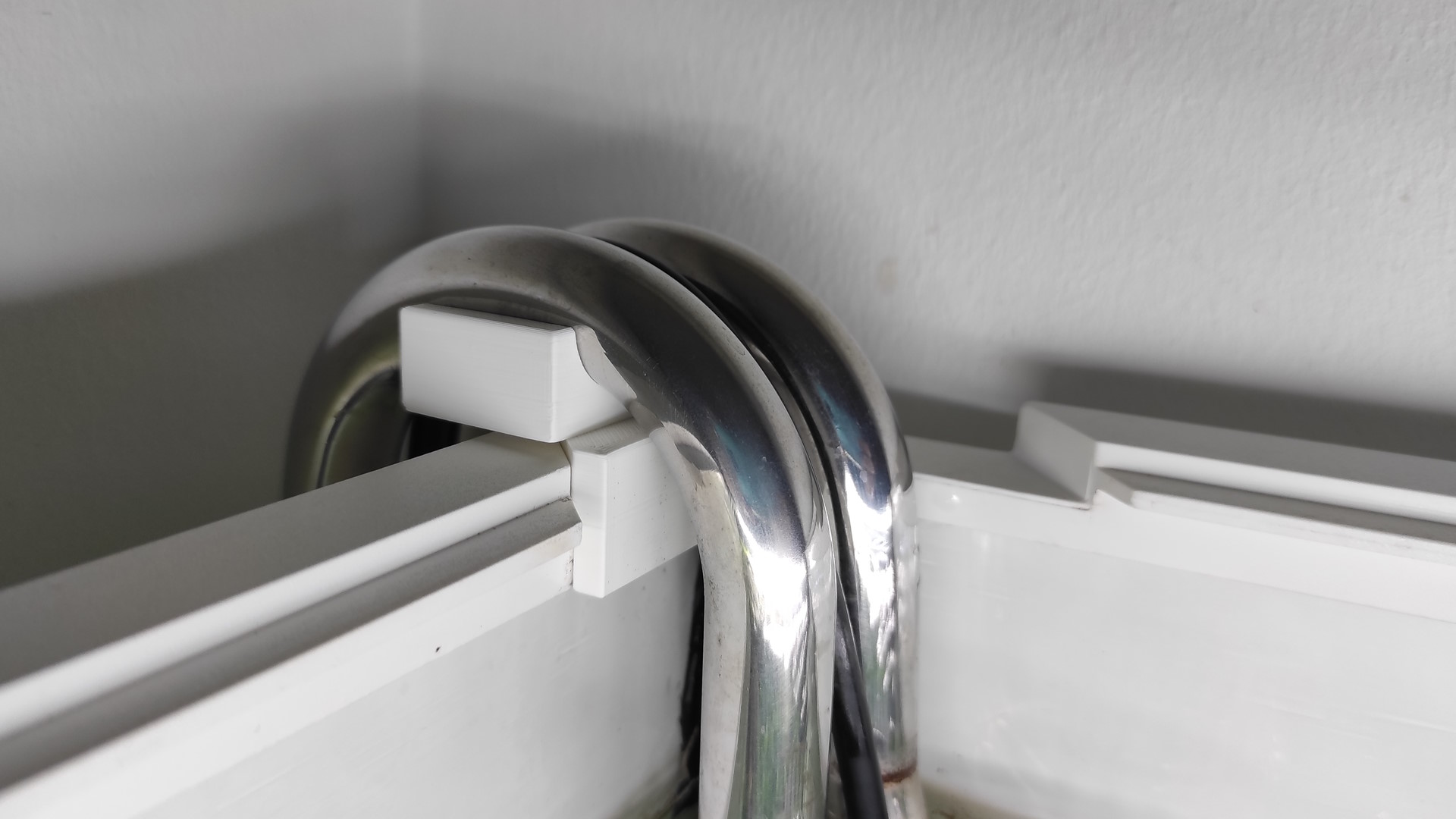 Juwel Trigon 190 Guide for Inlet Outlet Pipes by STR | Download free ...