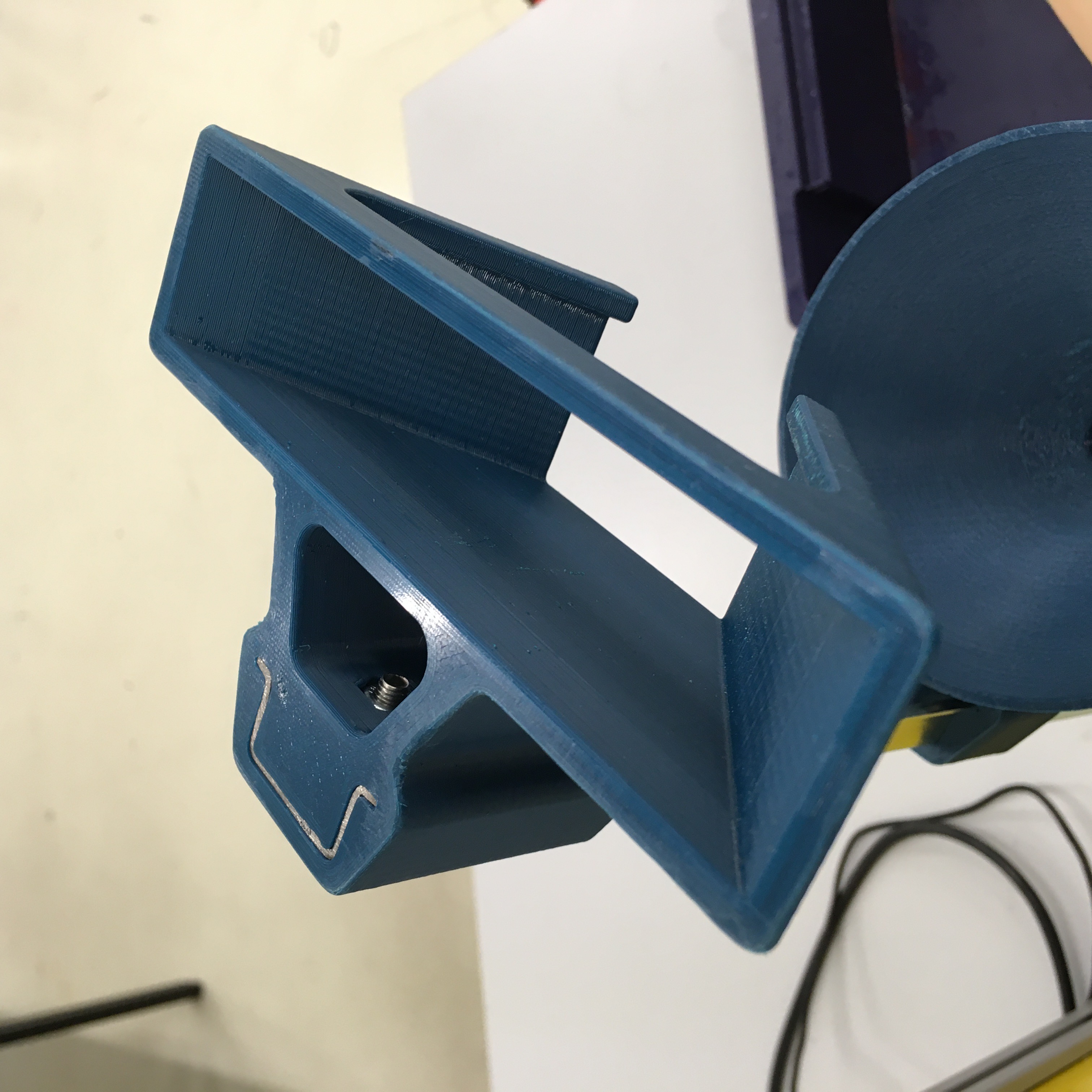 Resin vat and funnel stand (din rail mounted) by _cybermouse_ ...