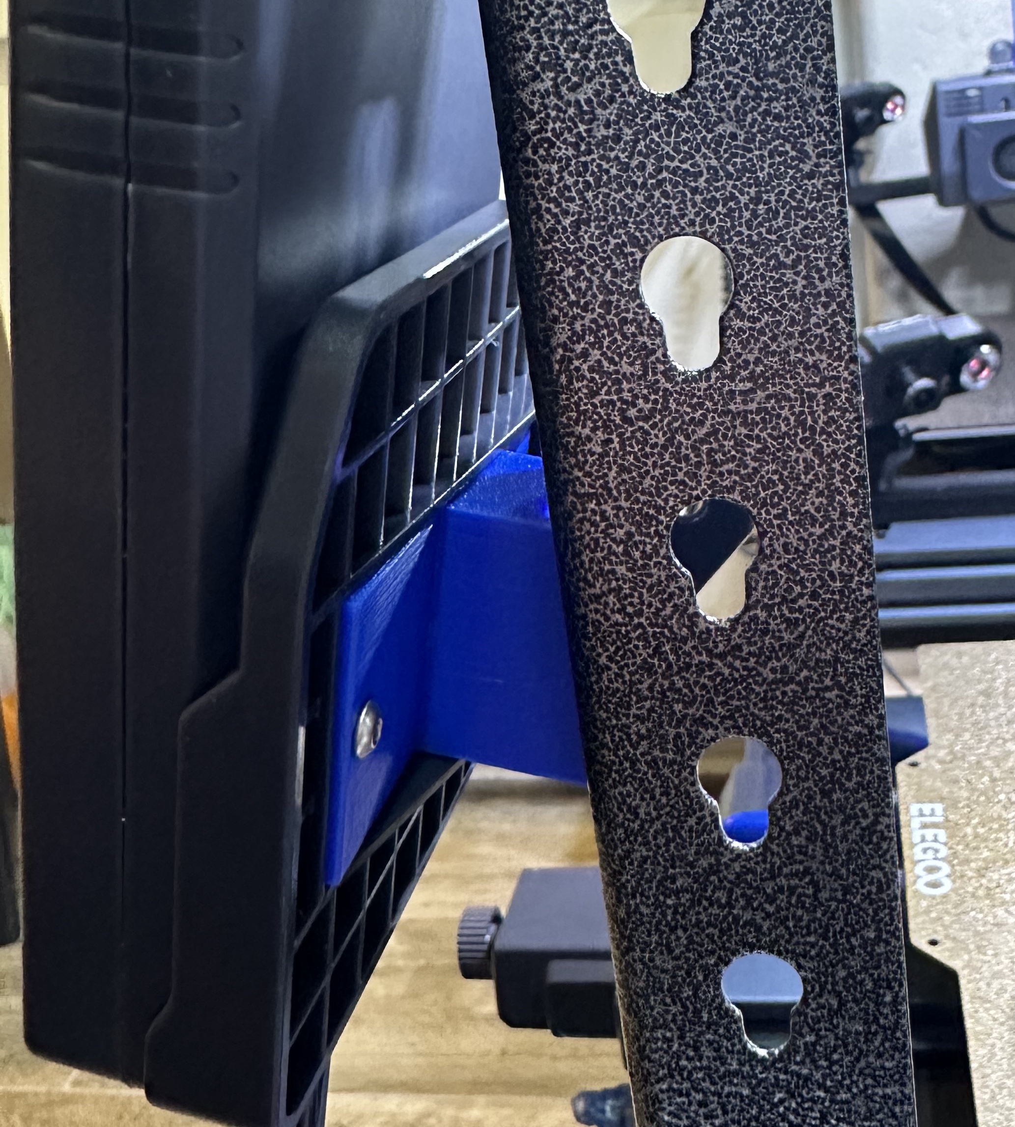 Neptune 3 Pro Display Metal Rack Keyhole Mount by Shafnitz | Download ...