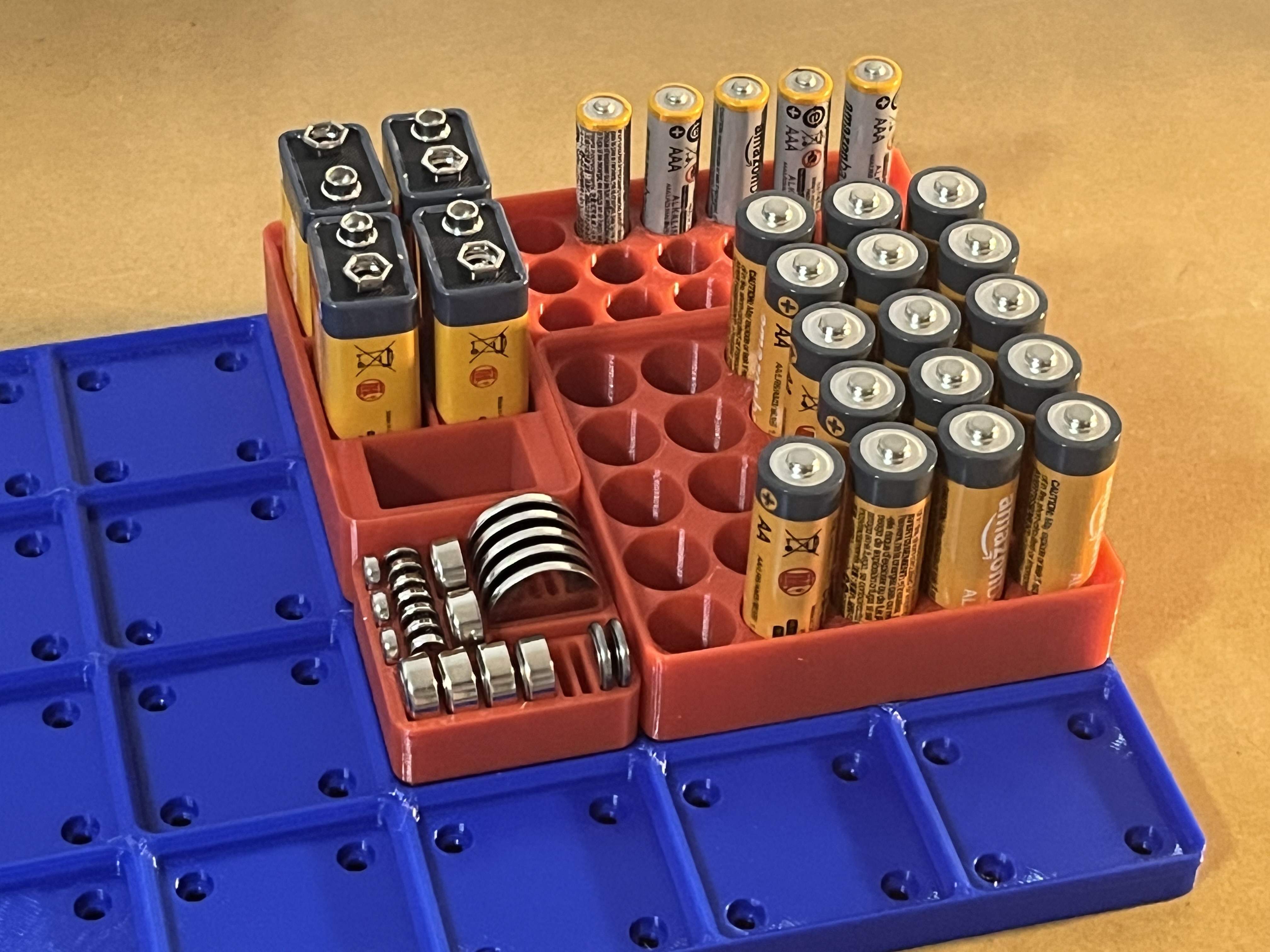 Gridfinity nDevr Coin Battery Holder von Joe Martin | Kostenloses STL-Modell herunterladen ...