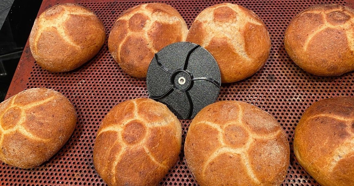 Bread Roll Stamp | Brötchenstempel | Kaisersemmel by grumpy_scrambler ...