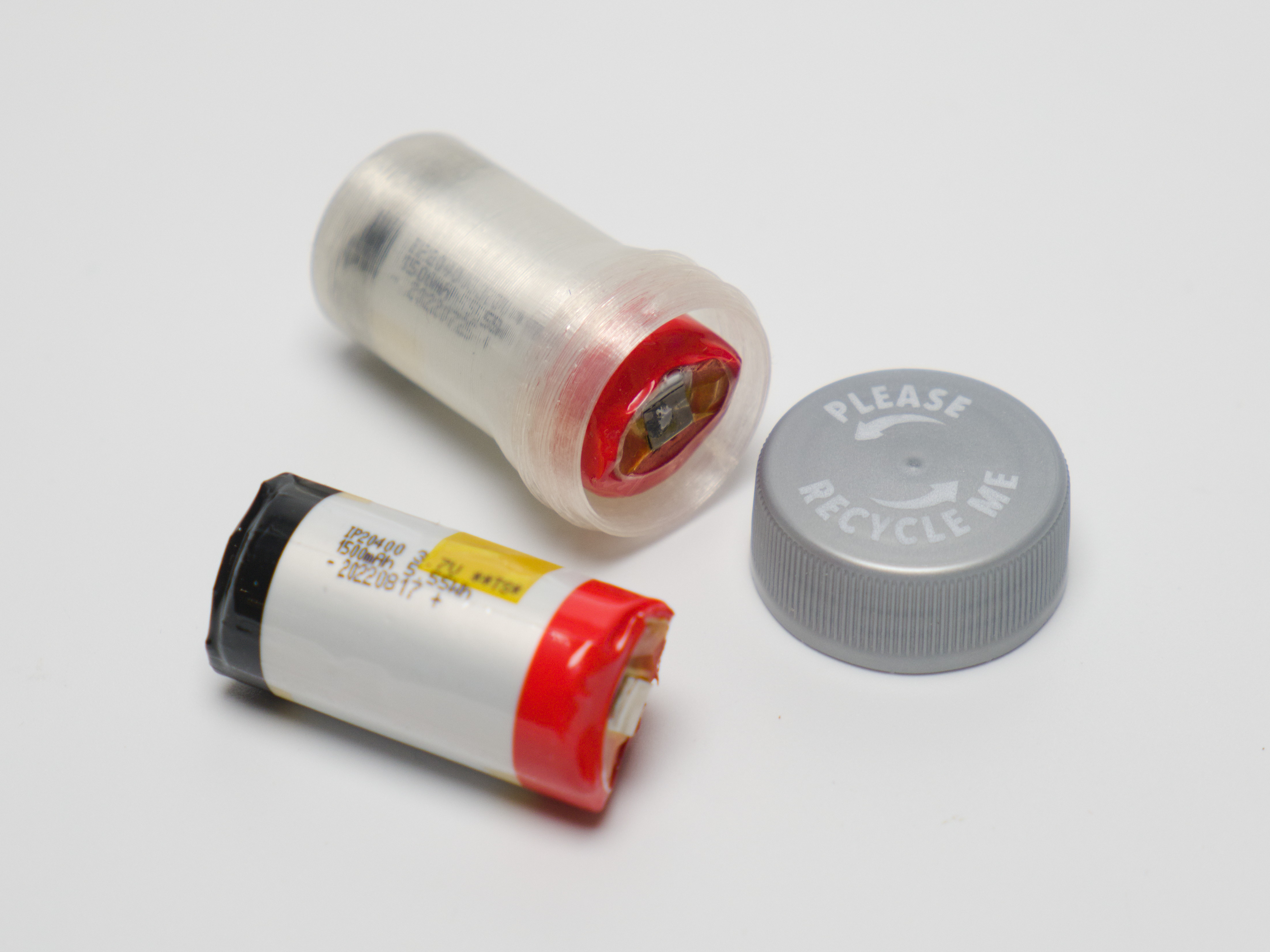 18650 Container Bottles for 28mm PET Caps by Geoff | Download free STL ...