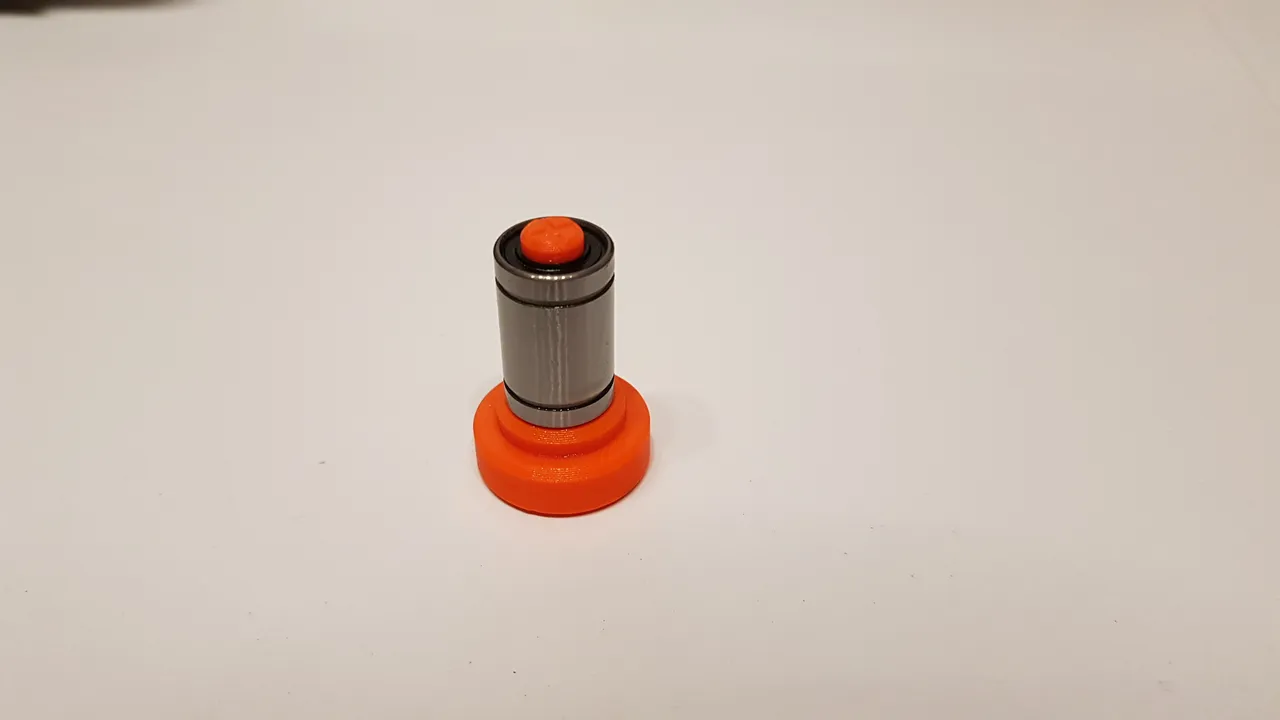 Lubrication adapter LMU8 by Neroxx | Download free STL model ...