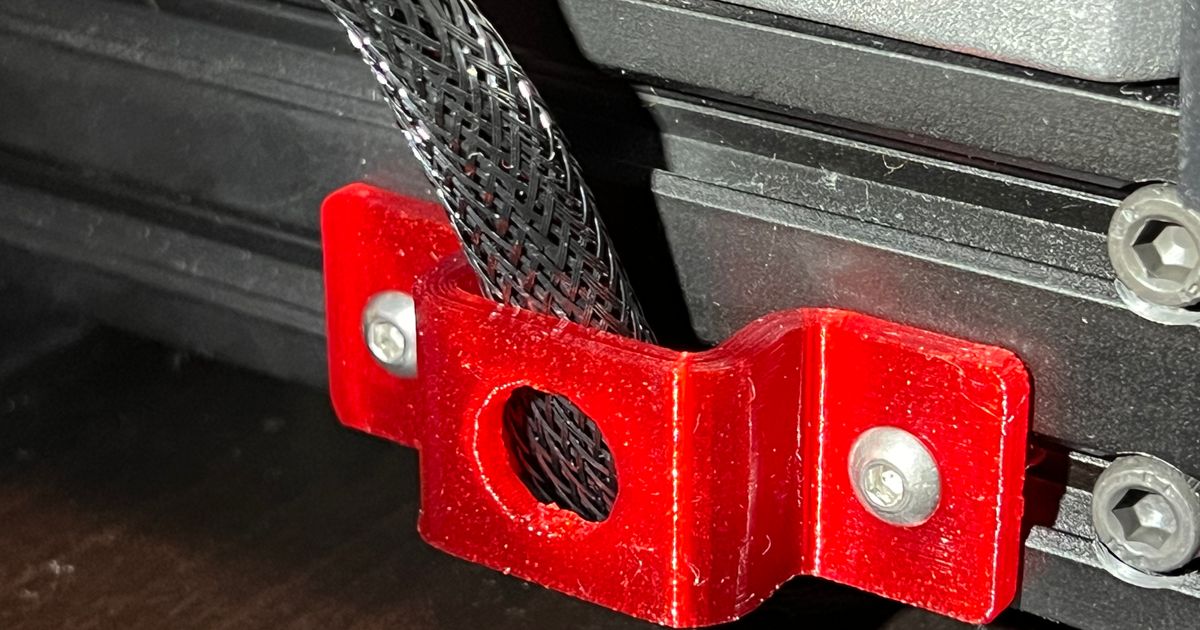 Extrusion Mounted Cable Guide by NormanRiver | Download free STL model ...