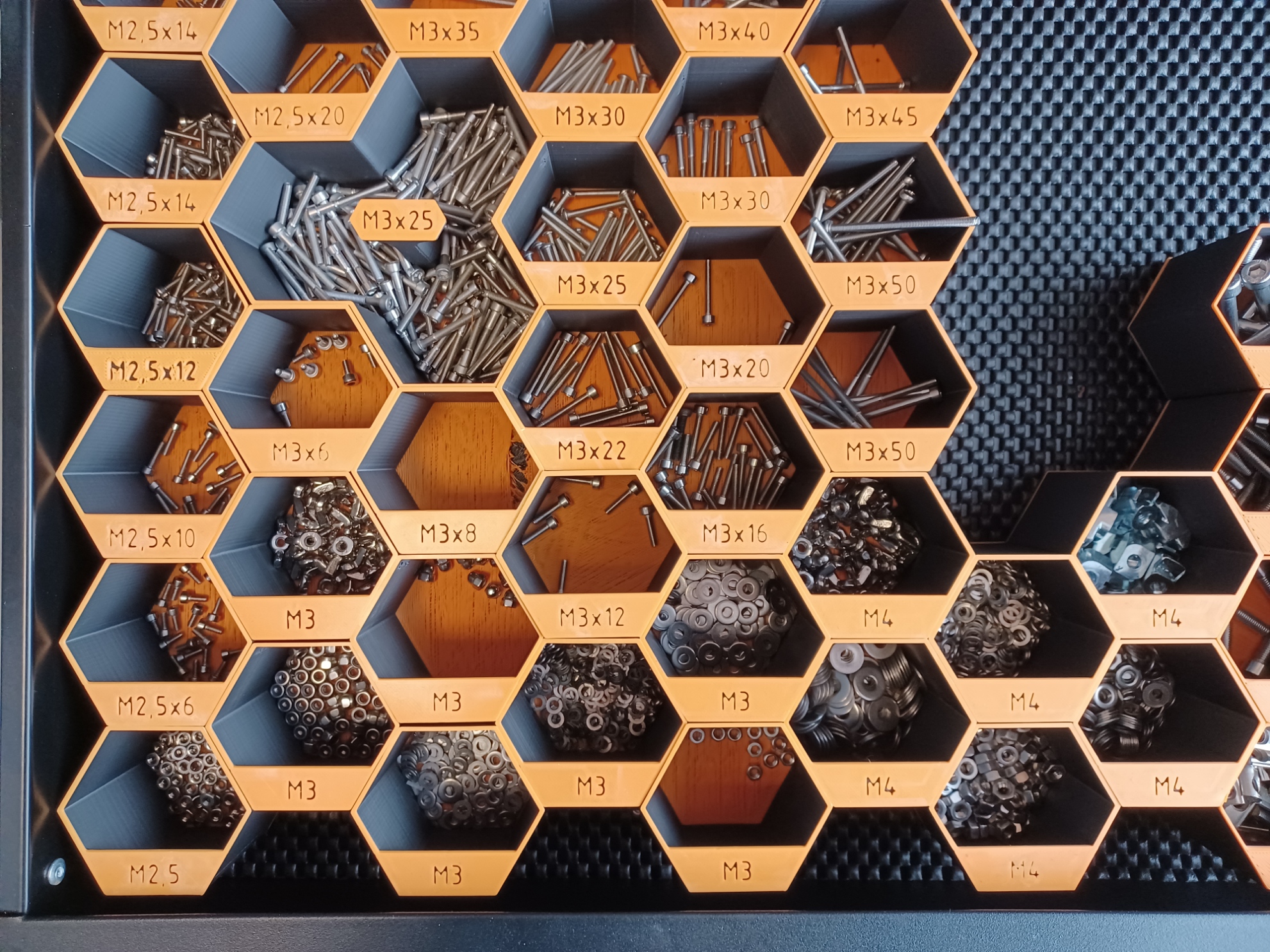 Honeycomb storage system (parametric) by Pixel | Download free STL ...