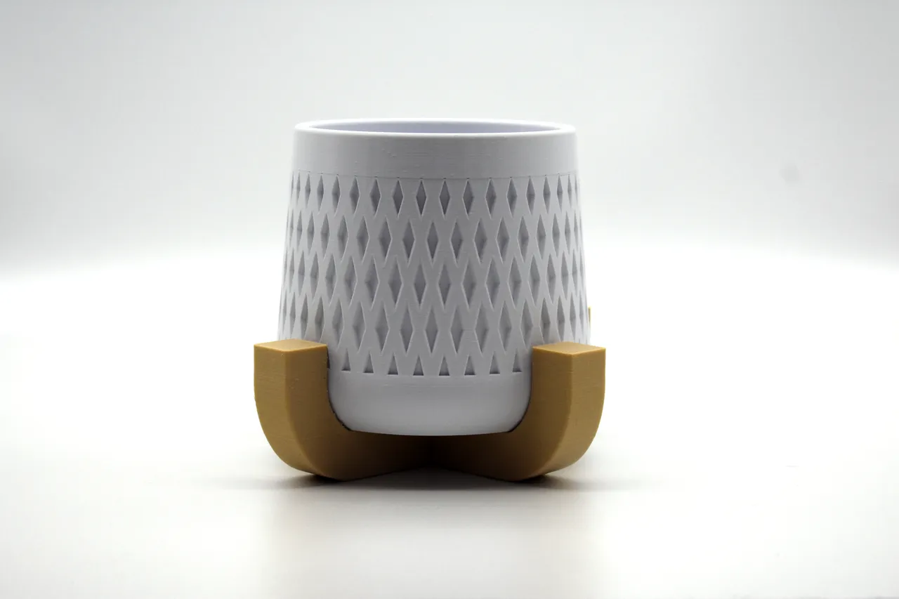 Crosshatch Diamond Pattern Planter by Leo | Download free STL model ...