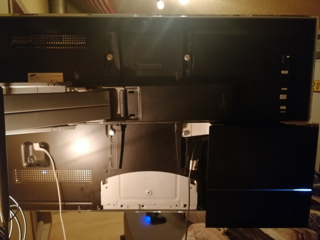 PS4 MOUNT BEHIND FLAT SCREEN by Mick | Download free STL model ...