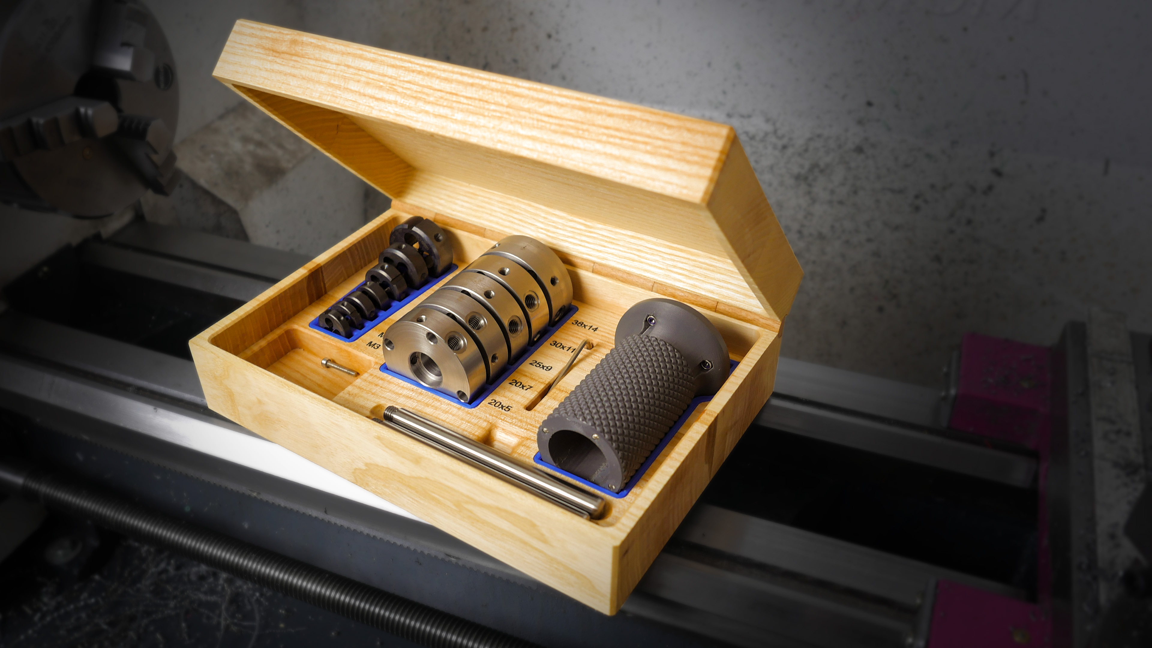 Threading die holders for lathe tailstock by Marius Hornberger ...