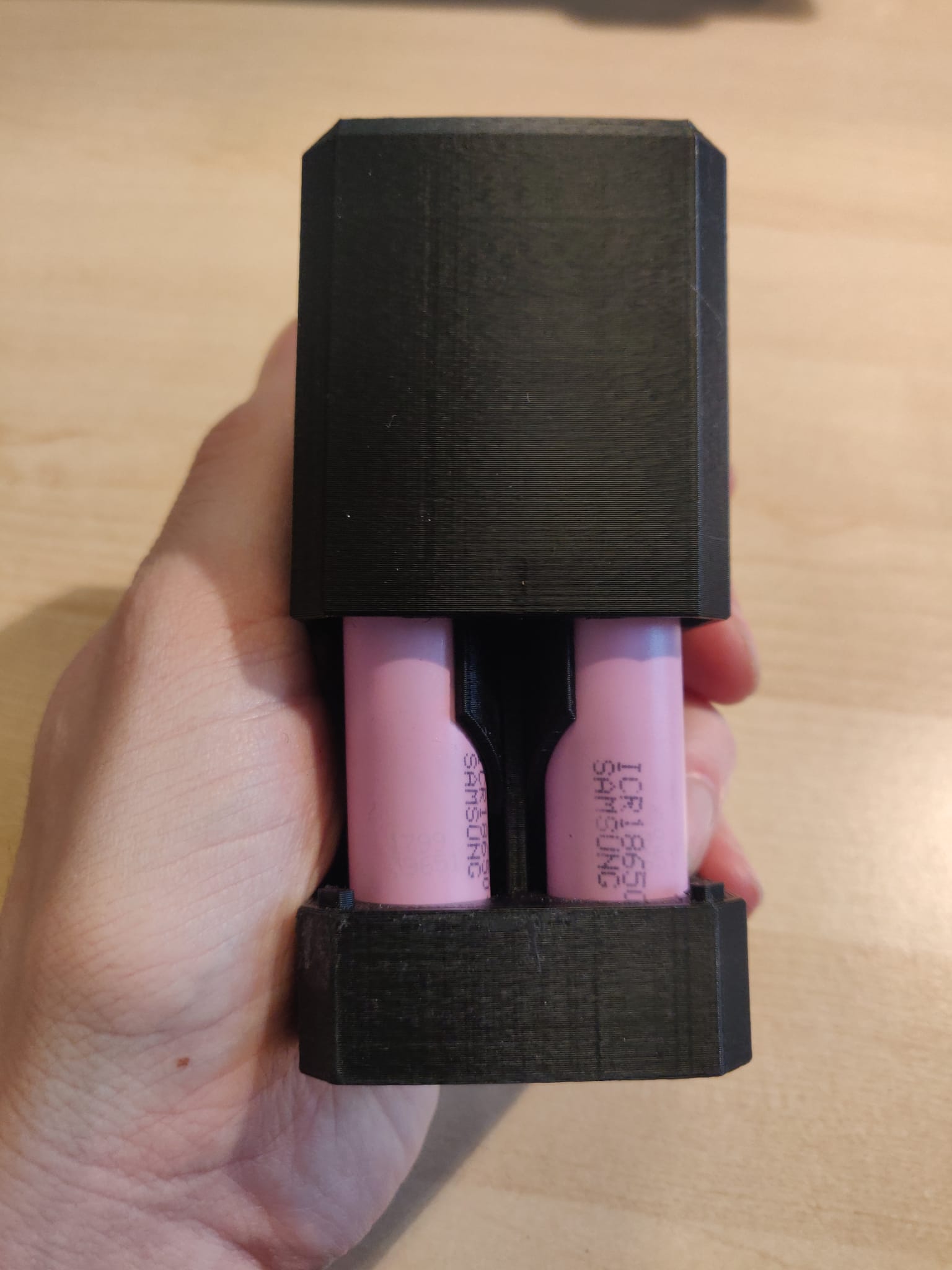 18650 Cell Storage Case with Magnetic Lid by TLS Makes | Download free ...