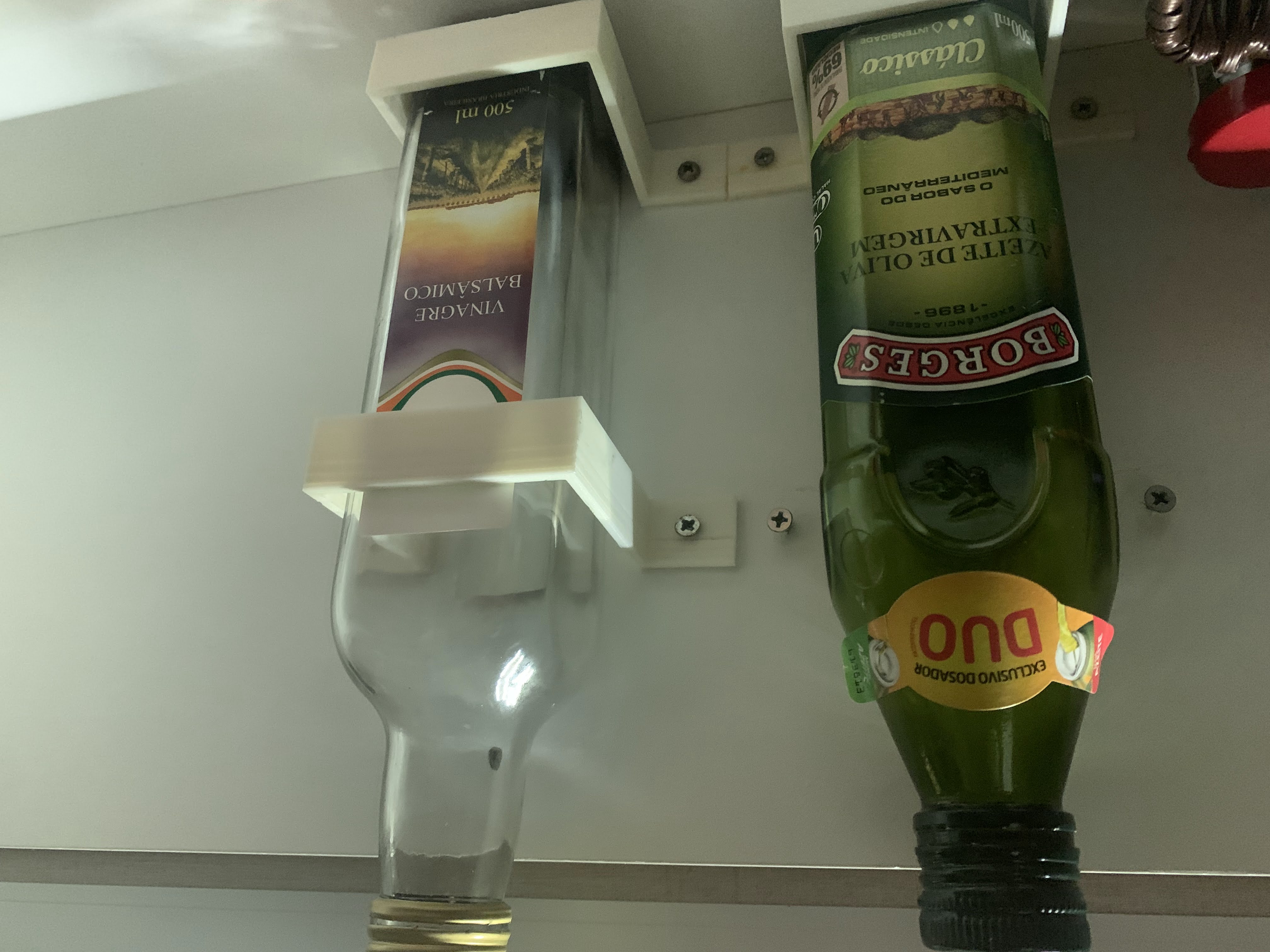 Vinegar and olive oil cabinet supports by Baddan | Download free STL ...