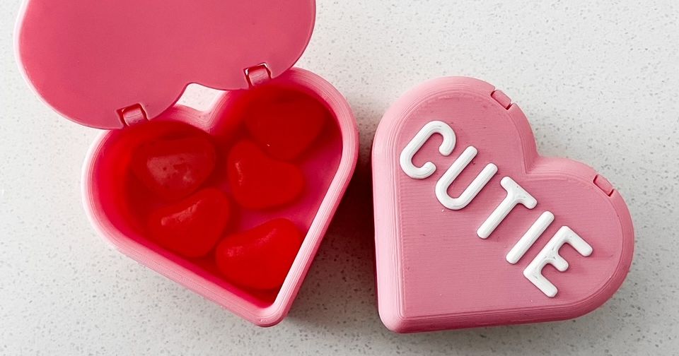 Mini Conversation Heart - Snap in Place Hinged Box by Neily | Download ...