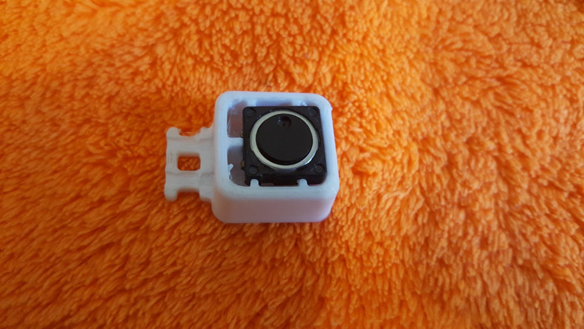 Immobilizer push button holder. by Dave | Download free STL model ...