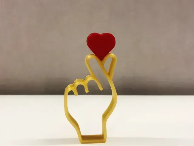 Heart with fingers by Oxa | Download free STL model | Printables.com