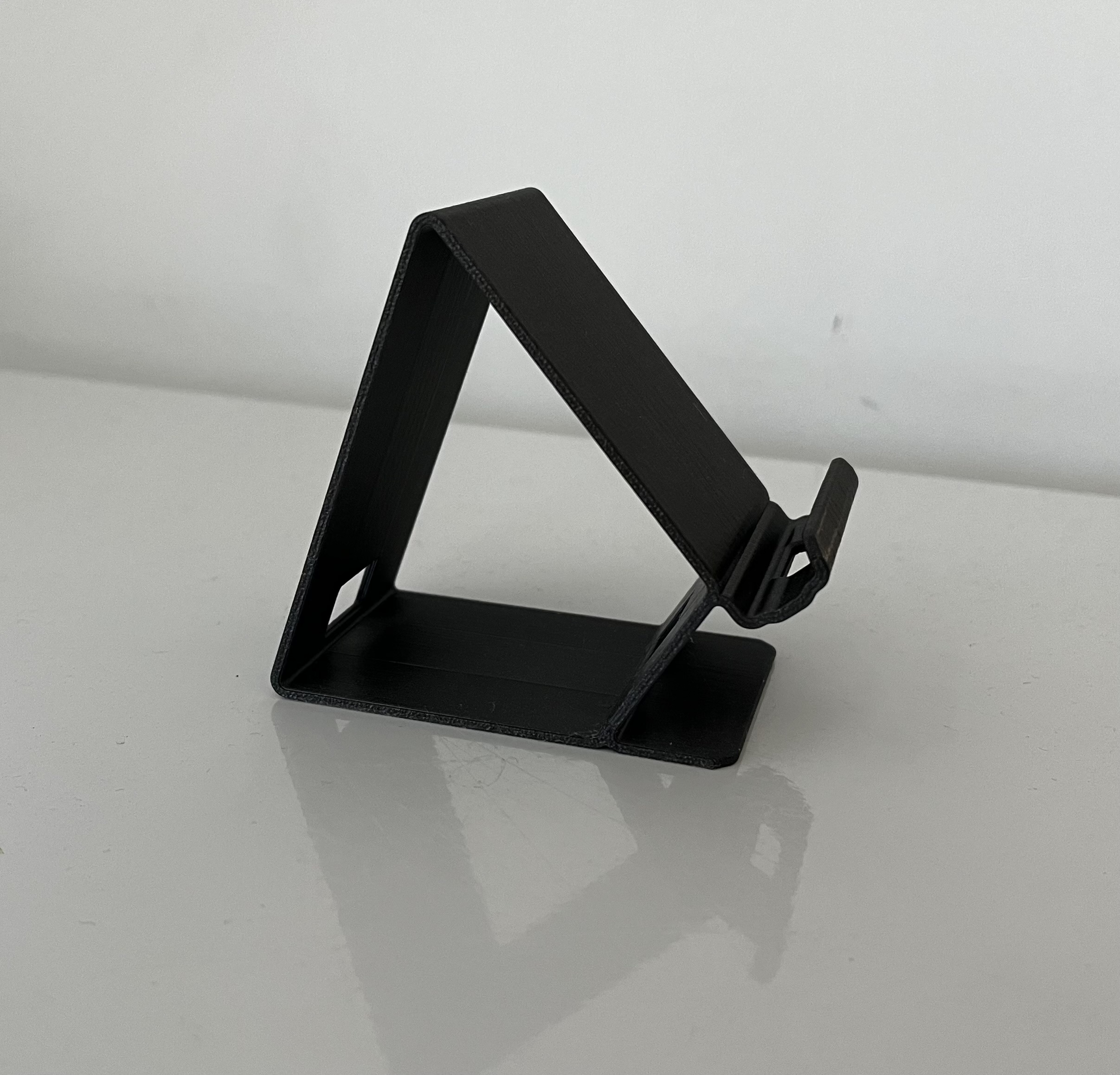 Simple Phone Stand - Multiple Sizes by Butterworth Design | Download ...
