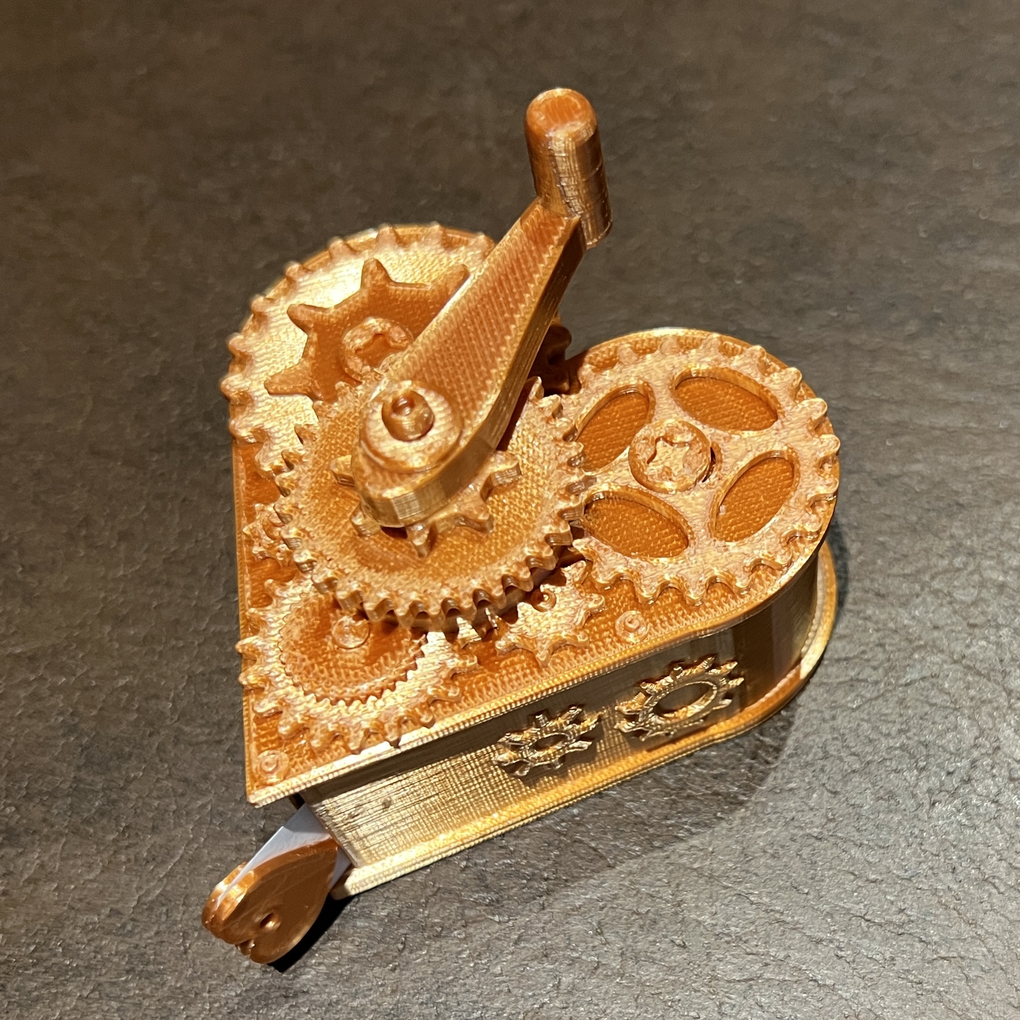 Steampunk Love Heart Box with Wind-Up Message por mystydog | Descargar ...