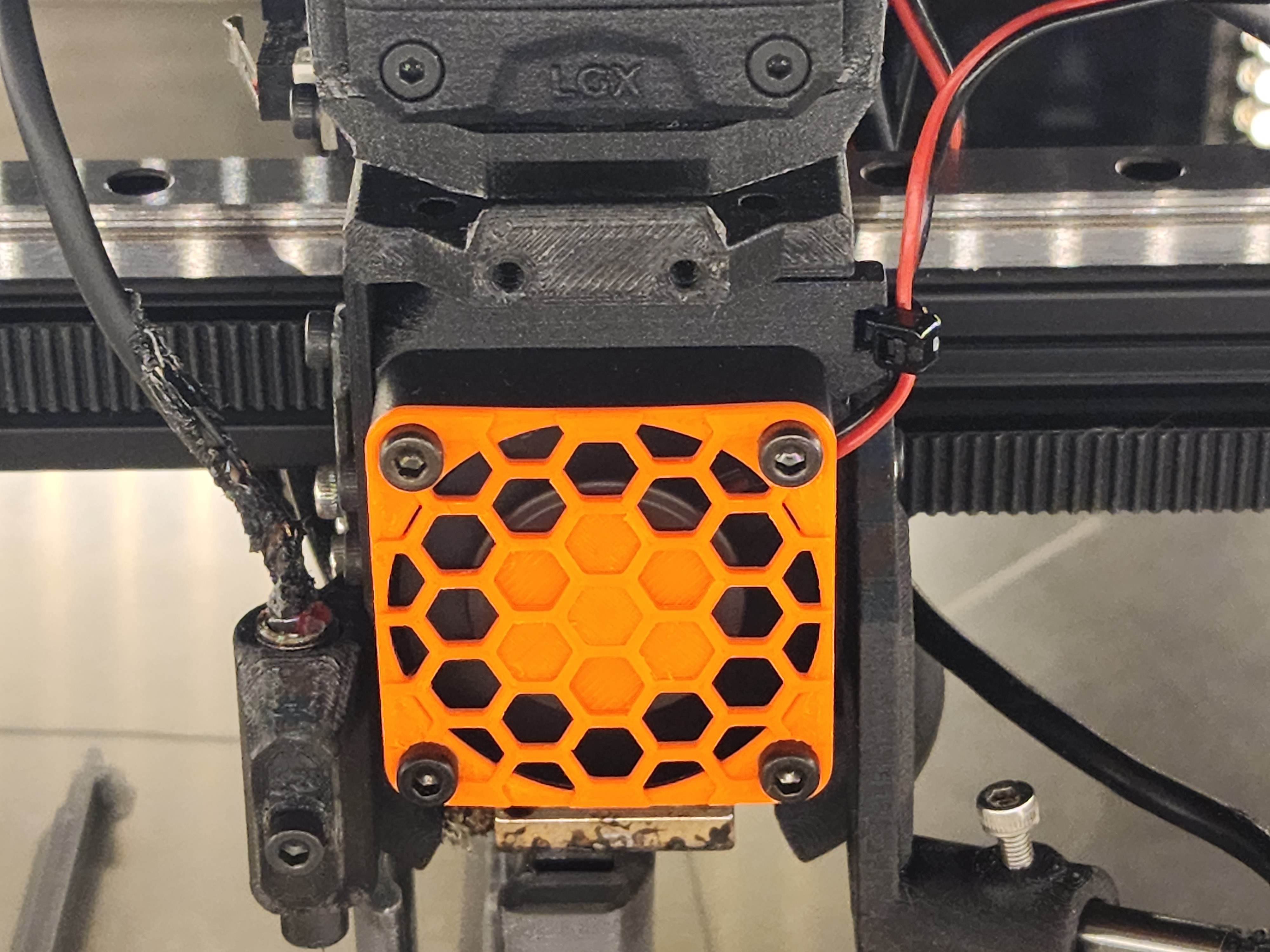 Honeycomb 40mm Fan Grill by Doak | Download free STL model | Printables.com