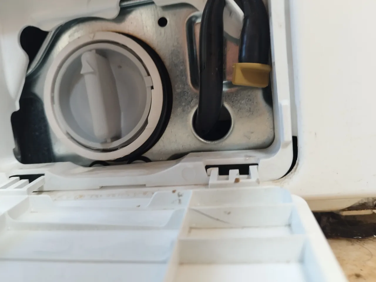 Samsung Washing Machine Emergency Drain Spout Plug by zmemit | Download ...