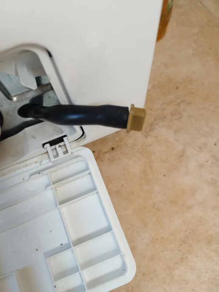 Samsung Washing Machine Emergency Drain Spout Plug by zmemit | Download ...