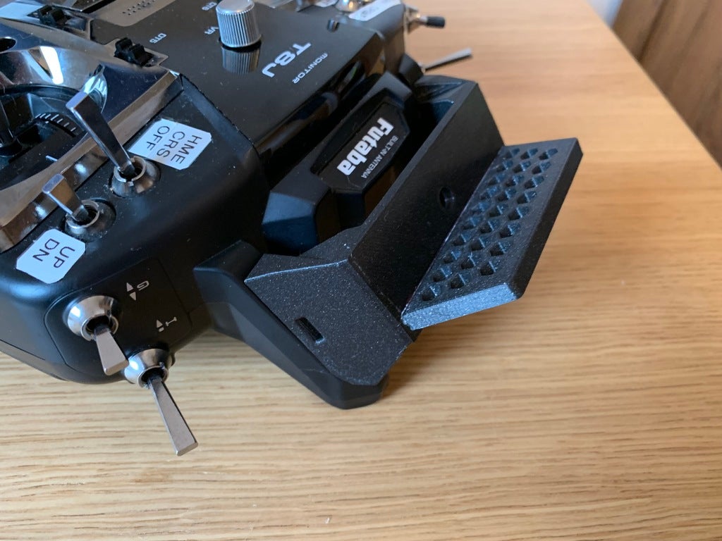 Futaba Monitor Mount V2 by Rasmussen | Download free STL model ...