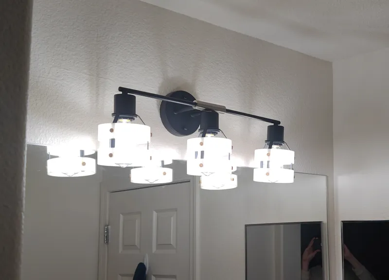 A Fun Light Fixture project for your Home! od autora JeepingJohnny ...