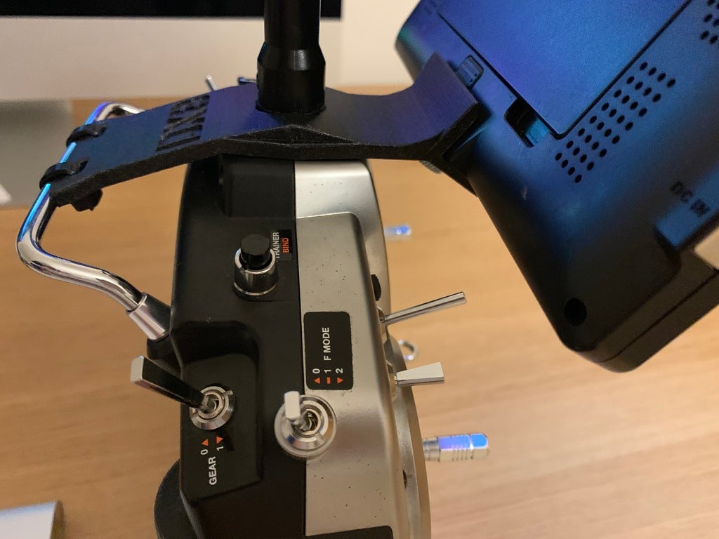 Spektrum DX8 Monitor Mount by Rasmussen | Download free STL model ...