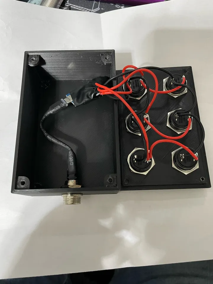 Button Box by Ryan Saints | Download free STL model | Printables.com