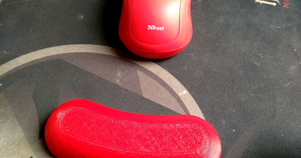 Ergonomic Mouse Pad by Fernando Jerez | Download free STL model ...