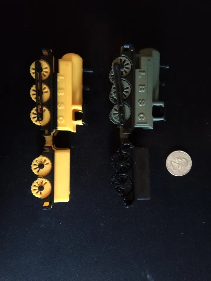 Mini Toy Steam Train, moving side-rods, SNAP TOGETHER, NO SUPPORTS ...