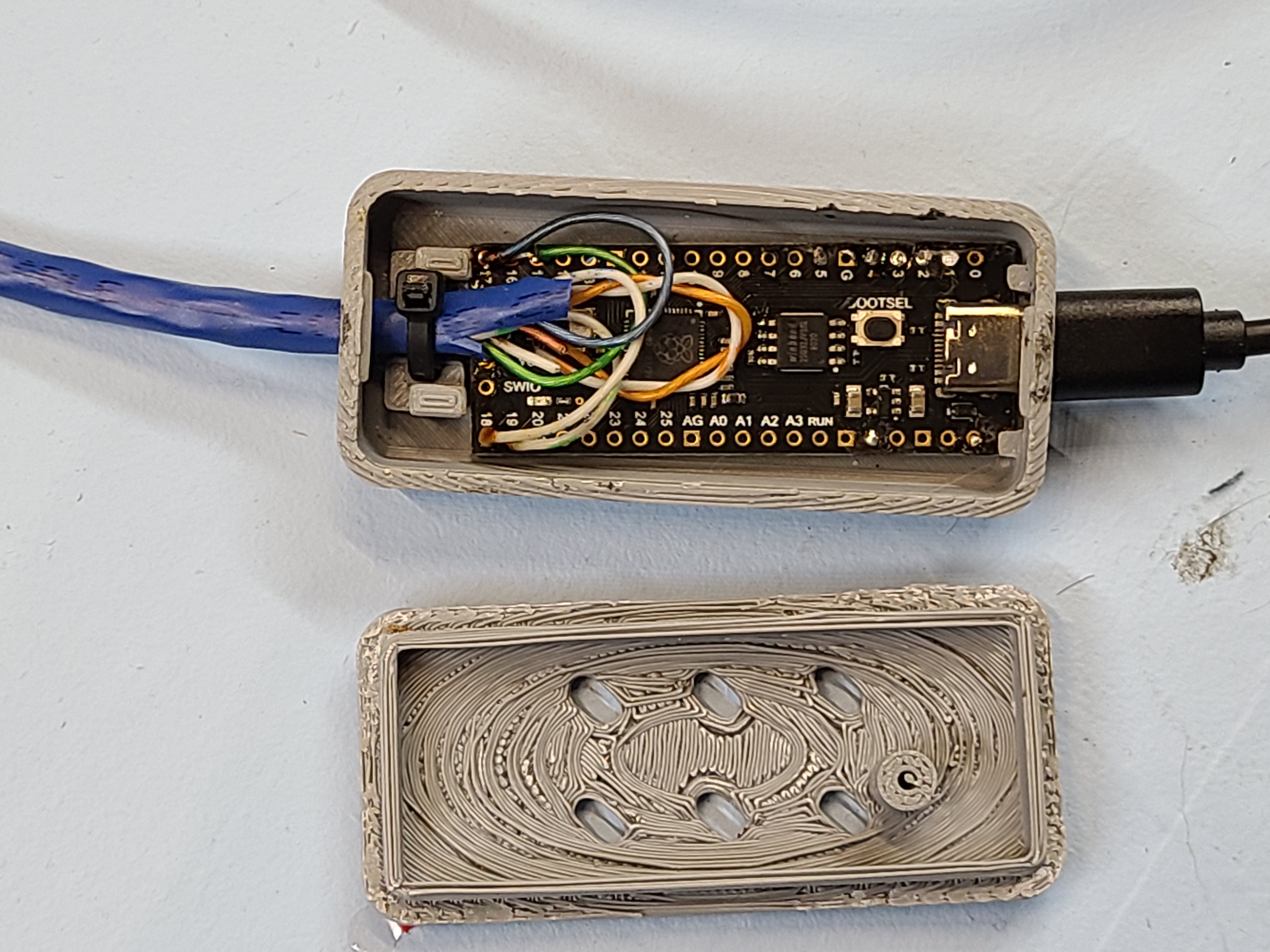 Raspberry Pi Pico ADXL345 Case by Leftcetio | Download free STL model ...