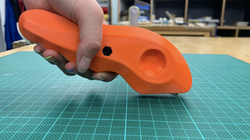 Child-friendly ambidextrous utility knife by ChronoTroy | Download free ...