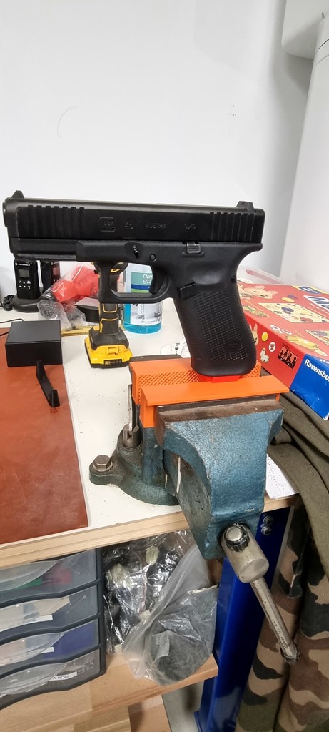 Glock Block vise by maouu | Download free STL model | Printables.com